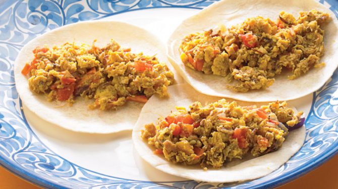 Tacos De Chourico Com Huevo