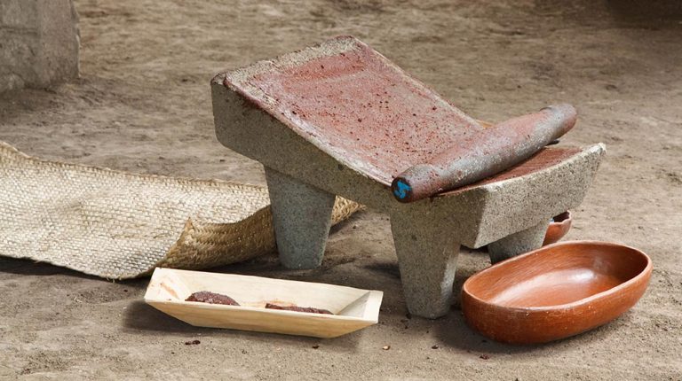Conoce todo sobre el metate: herencia de la cocina mexicana
