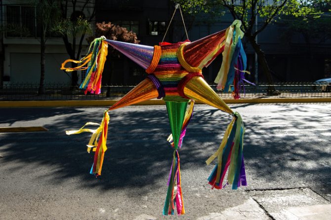 Qué frutas llevan las piñatas de las posadas y cuáles son sus beneficios