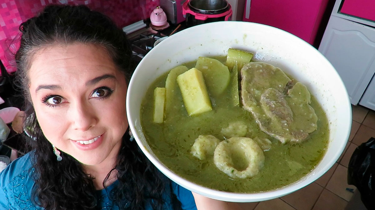 Marisol Pink: aprende a preparar su espinazo en caldito verde